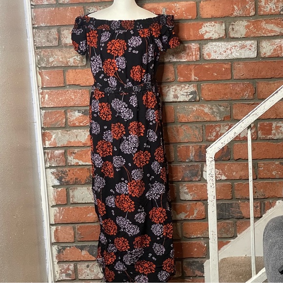 a.n.a | Dresses | Euc Smocked Floral Maxi Dress By Ana Xl Side Slit ...